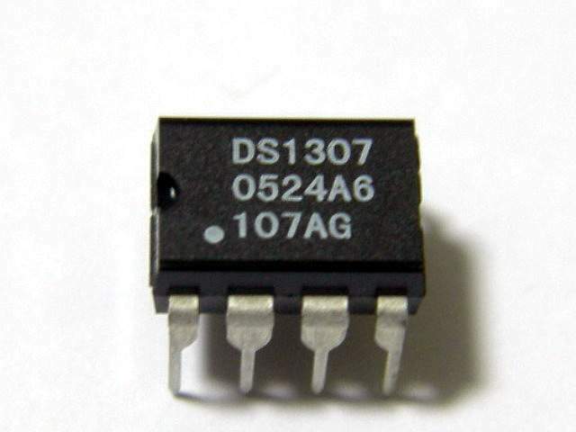 DS1307 DALLAS (DIP)｜RTC 實時時鐘晶片 I²C 介面 56B SRAM