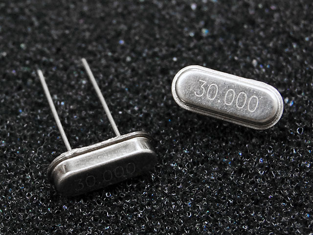30MHZ HC-49US (Crystal)