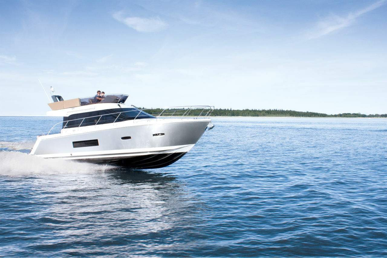 Sealine F380