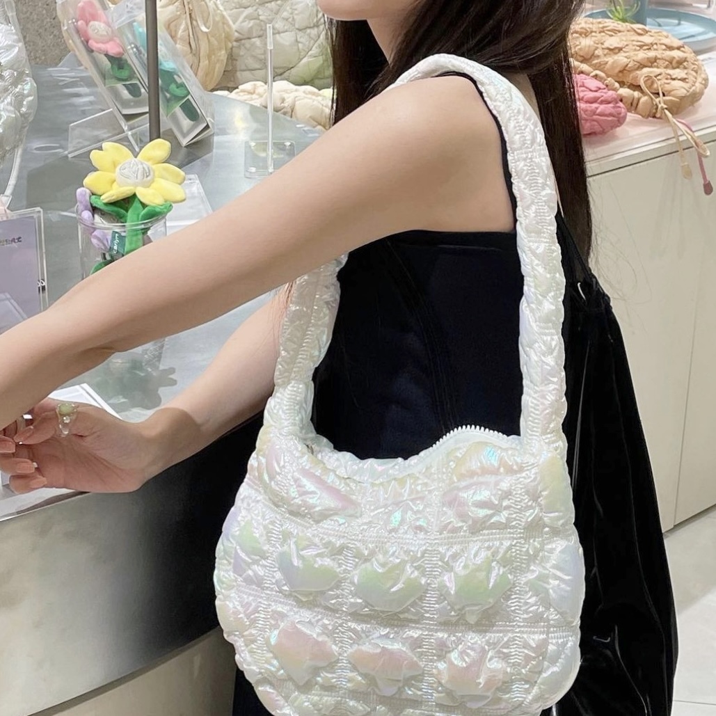 (PRE-ORDER) CARLYN POING BAG metallic