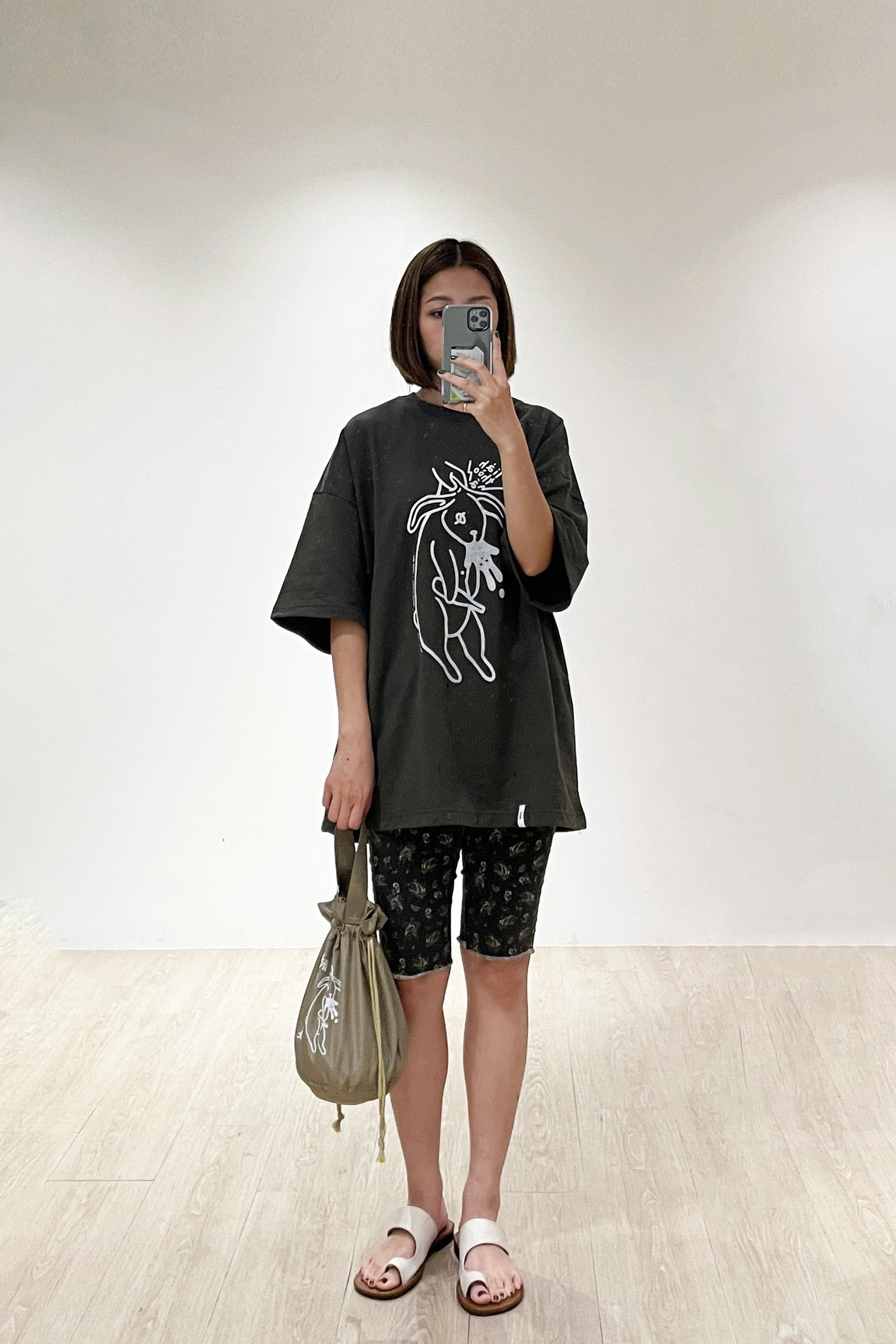 【yve，】X Rapture.Design｜抓兔仔自訂T