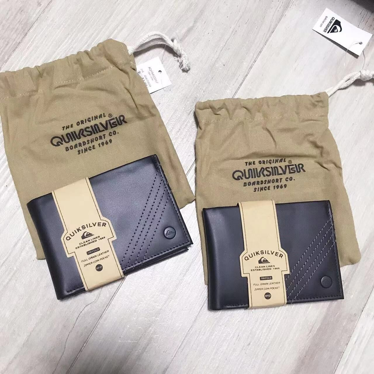 QUIKSILVER LOGO WALLET