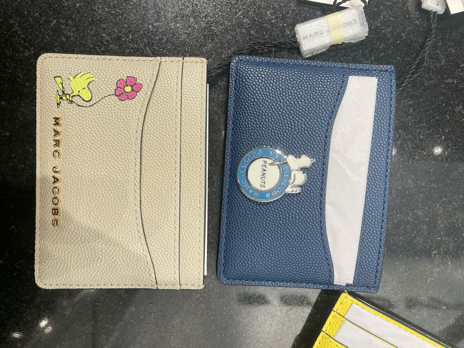 MARC JACOBS CARD HOLDER WITH SNOOPY DESIGN
