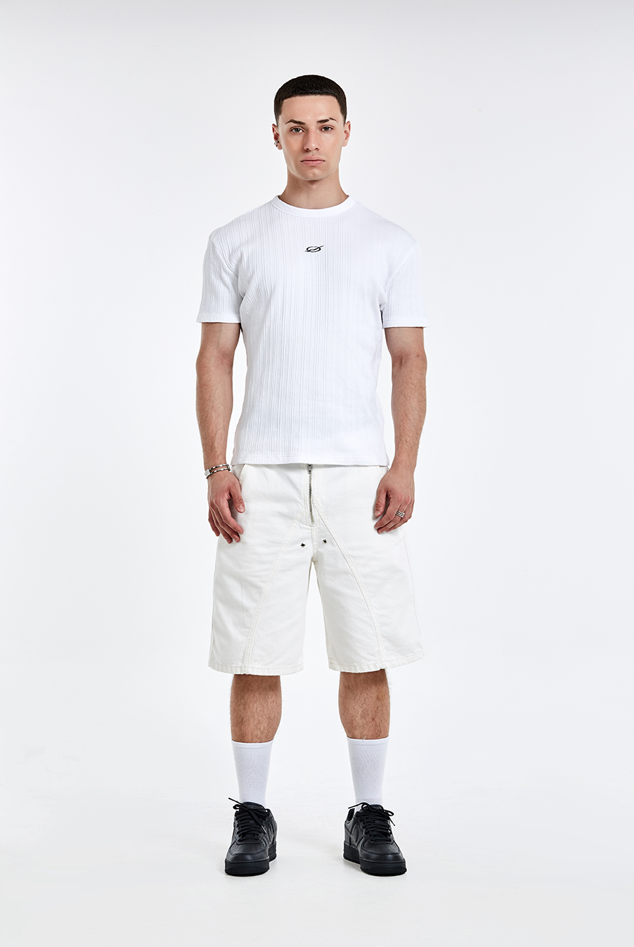 Irregular logo embroidery t-shirt - WHITE