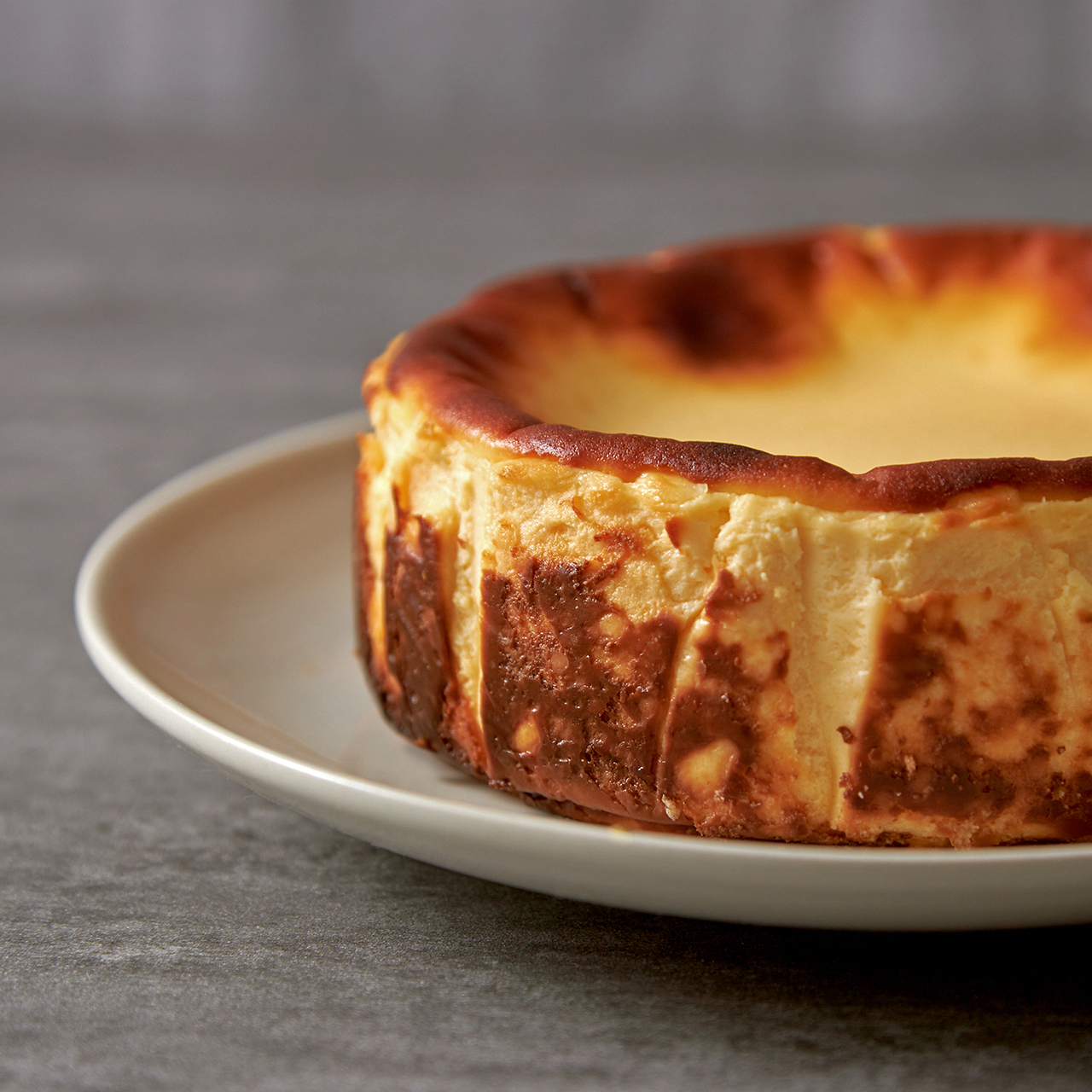 【Basuku】 巴斯克蛋糕來台灣了！風靡加州灣區40秒賣出140顆、米其林星級大廚也驚艷的幸福美味