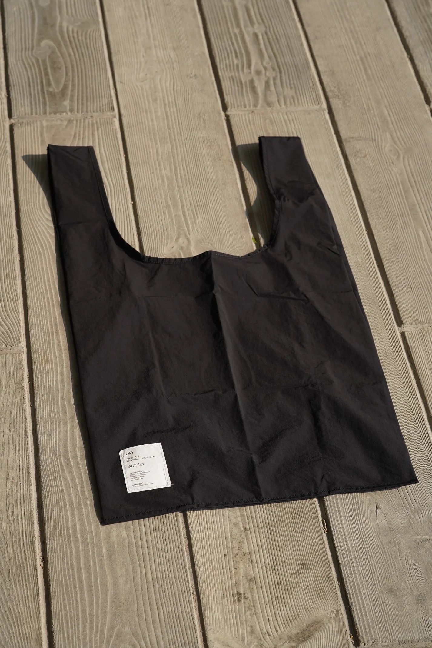 AMULET TECH SHOPPING BAG