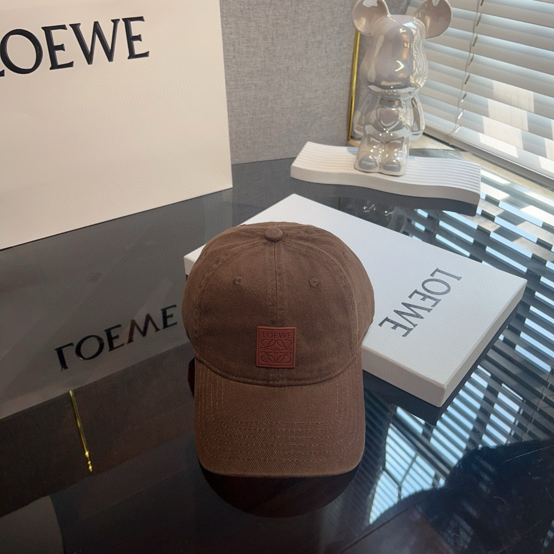 Loewe Hat