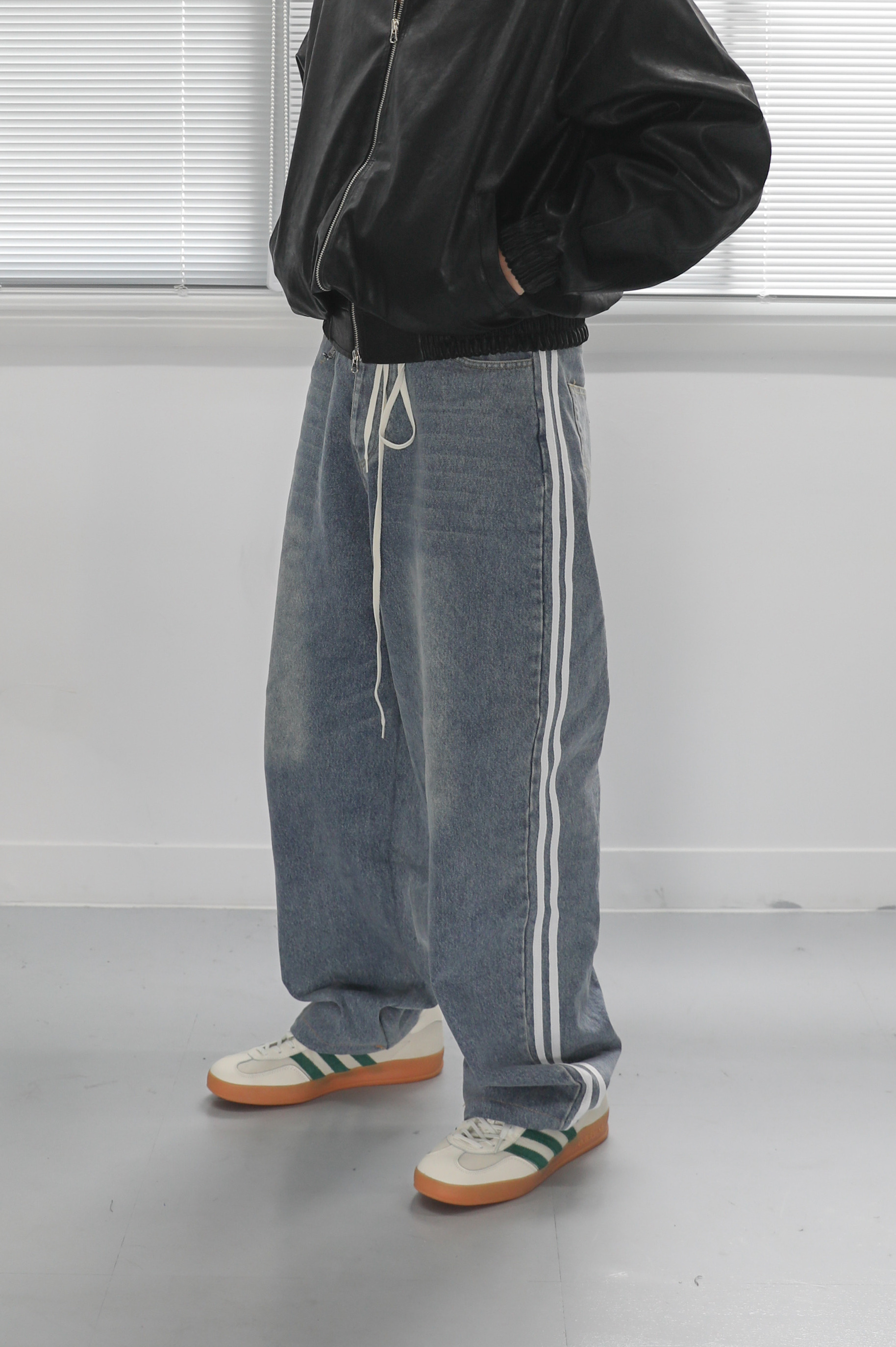 9801815 Stuart-line jeans