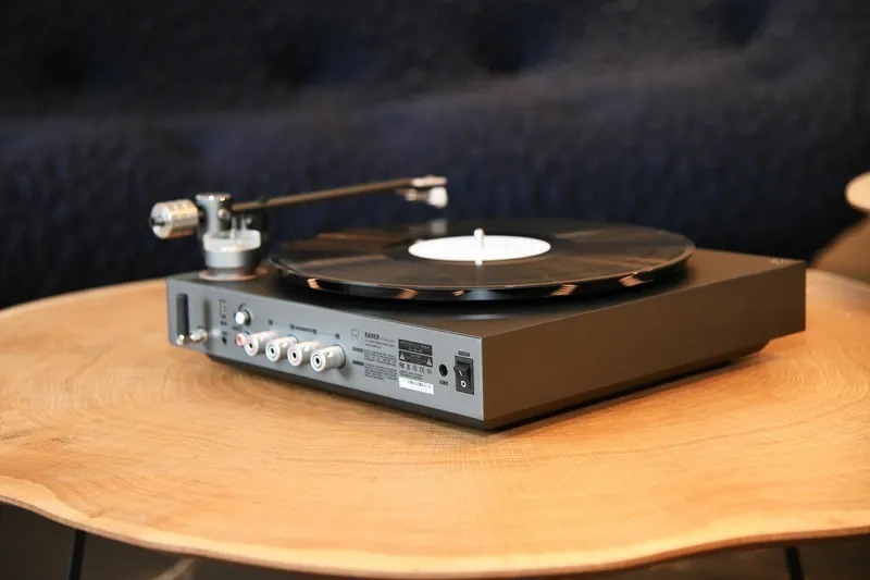 RARER R1 （有喇叭插）