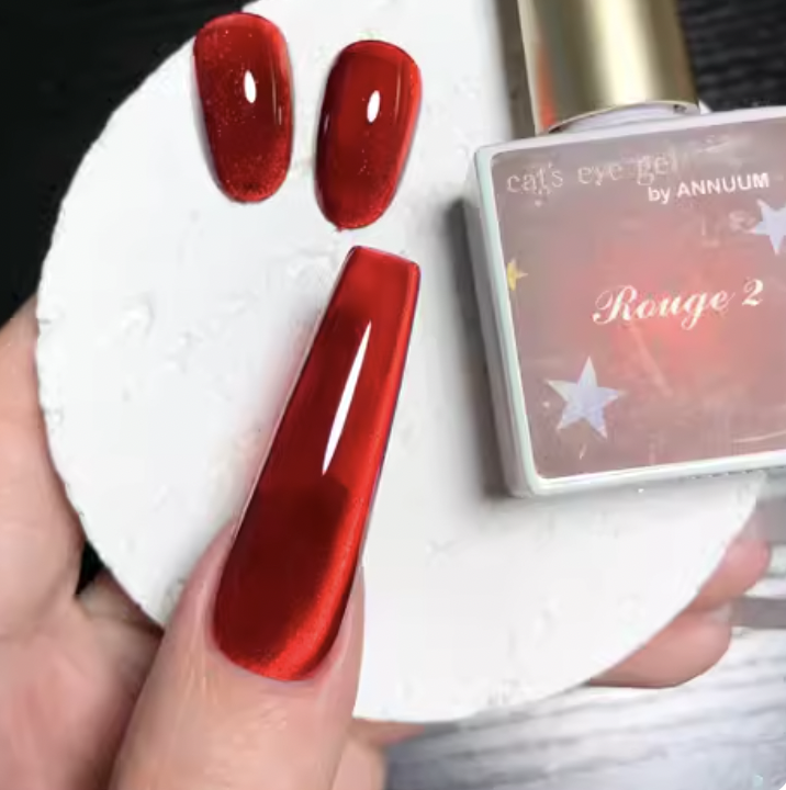 Rouge Cat's Eye Gel Rouge 2