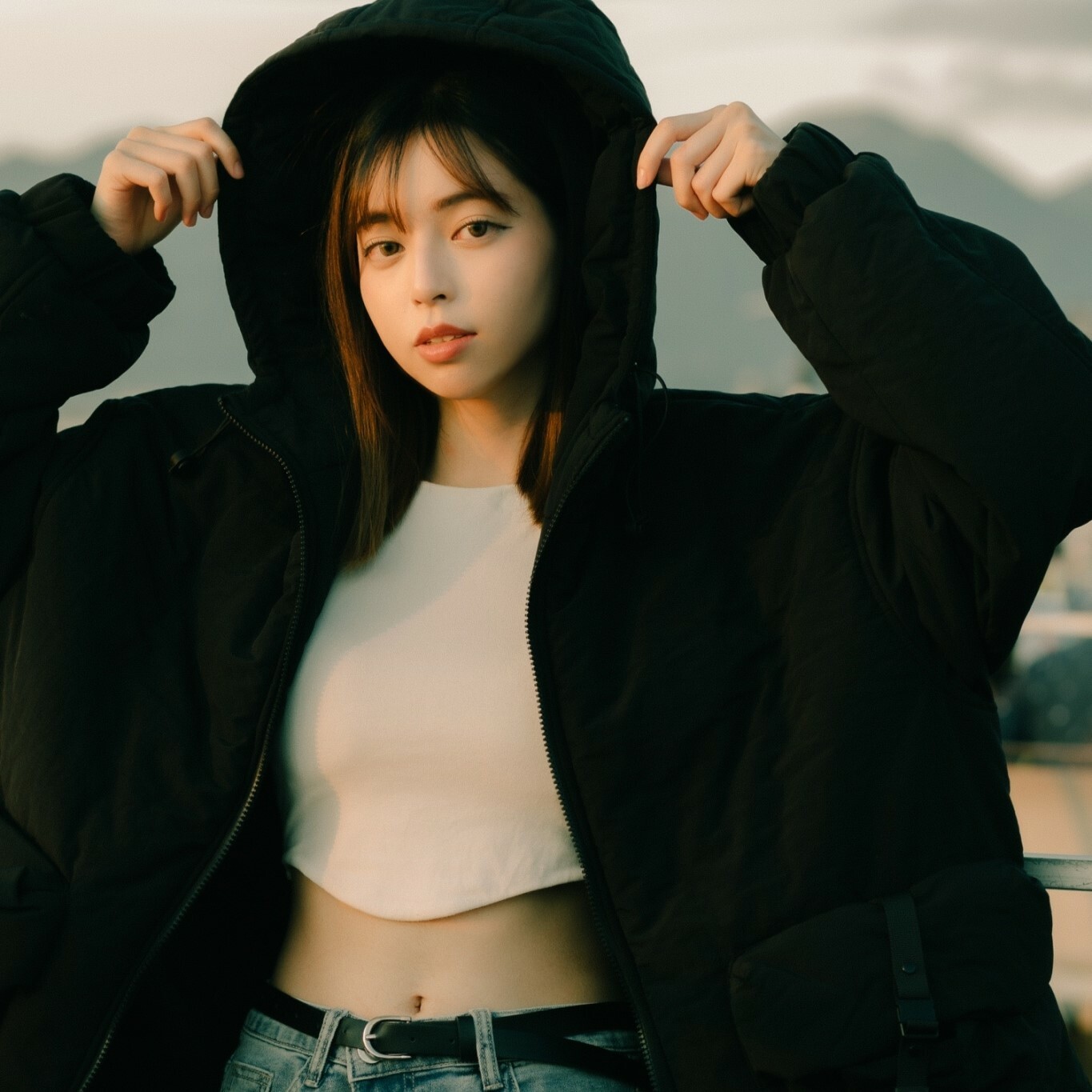 XCTRL 大口袋鋪棉連帽外套-黑