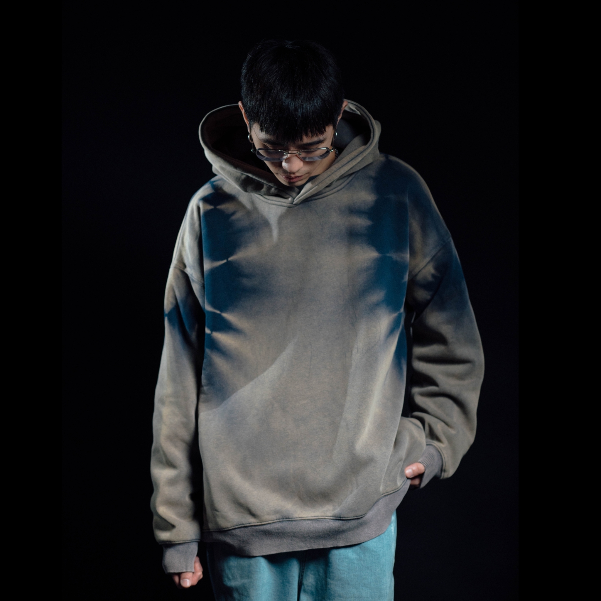 XCTRL 重磅仿舊噴染帽T-藍