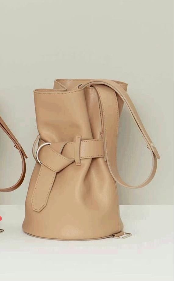 Le junev型格水桶袋