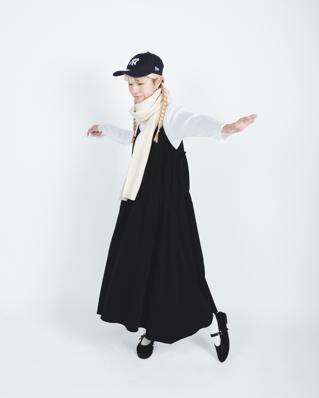 Kiki.co made 】木耳邊點點薄長袖打底