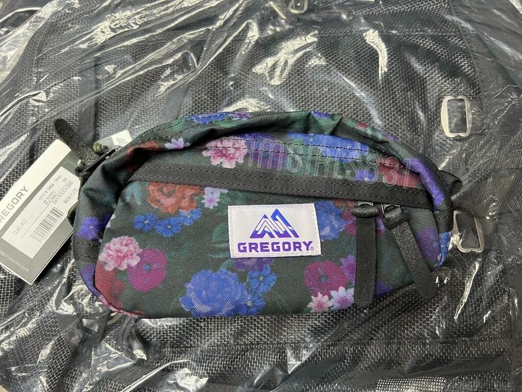 Gregory x beams boy day pouch dark garden