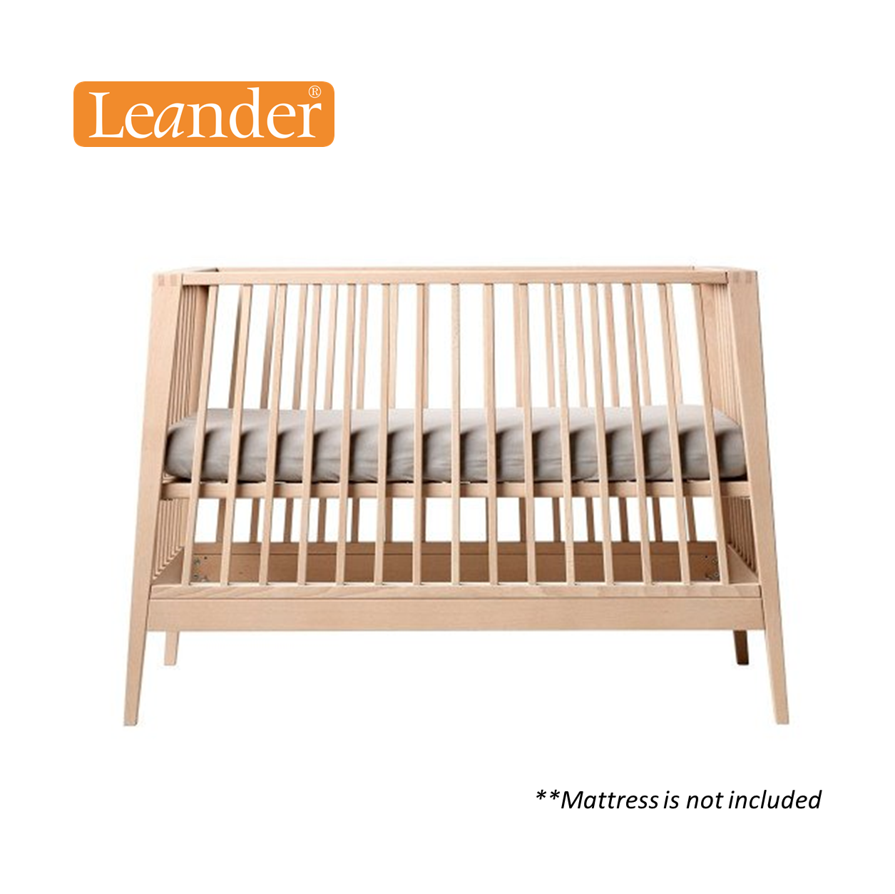 Leander Linea Baby Cot - Oak