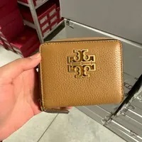 [S] TORY BURCH BRITTEN LOGO ZIP MINI BIFOLD WALLET,TIRAMISU, 146708-221 ...