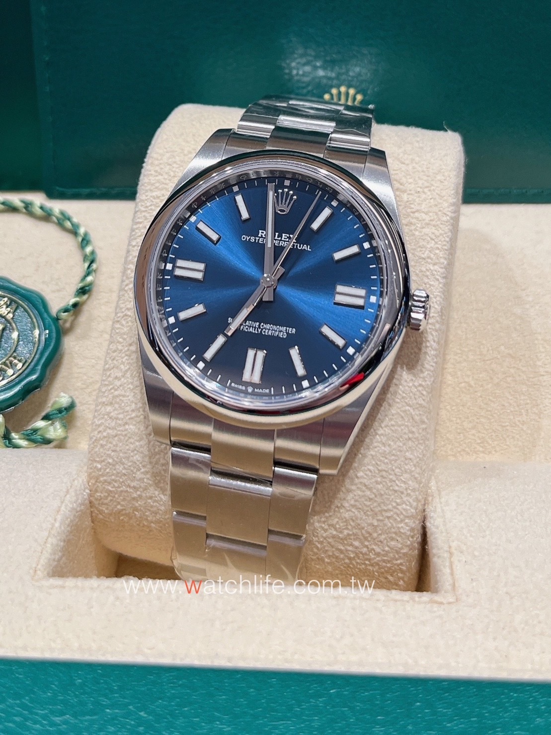 Rolex 124300 藍