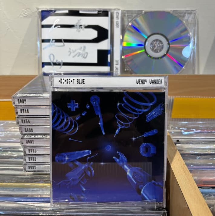 溫蒂漫步《Midnight Blue》（限量簽名版CD）