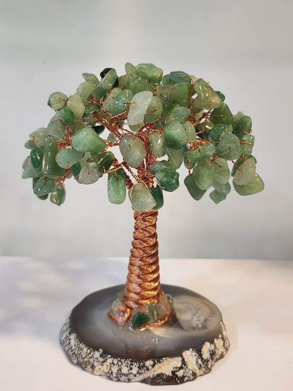 [S] CRYSTAL CHATEAU SMALL AGATE (MA NAO) TREE, AVENTURINE (SMT45)