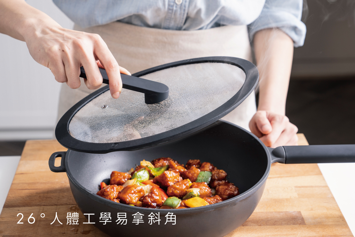 《廚舊煥新》WOKY恰恰鍋26CM深煎鍋組(鍋蓋+集水器+鍋刷)+咻咻鏟