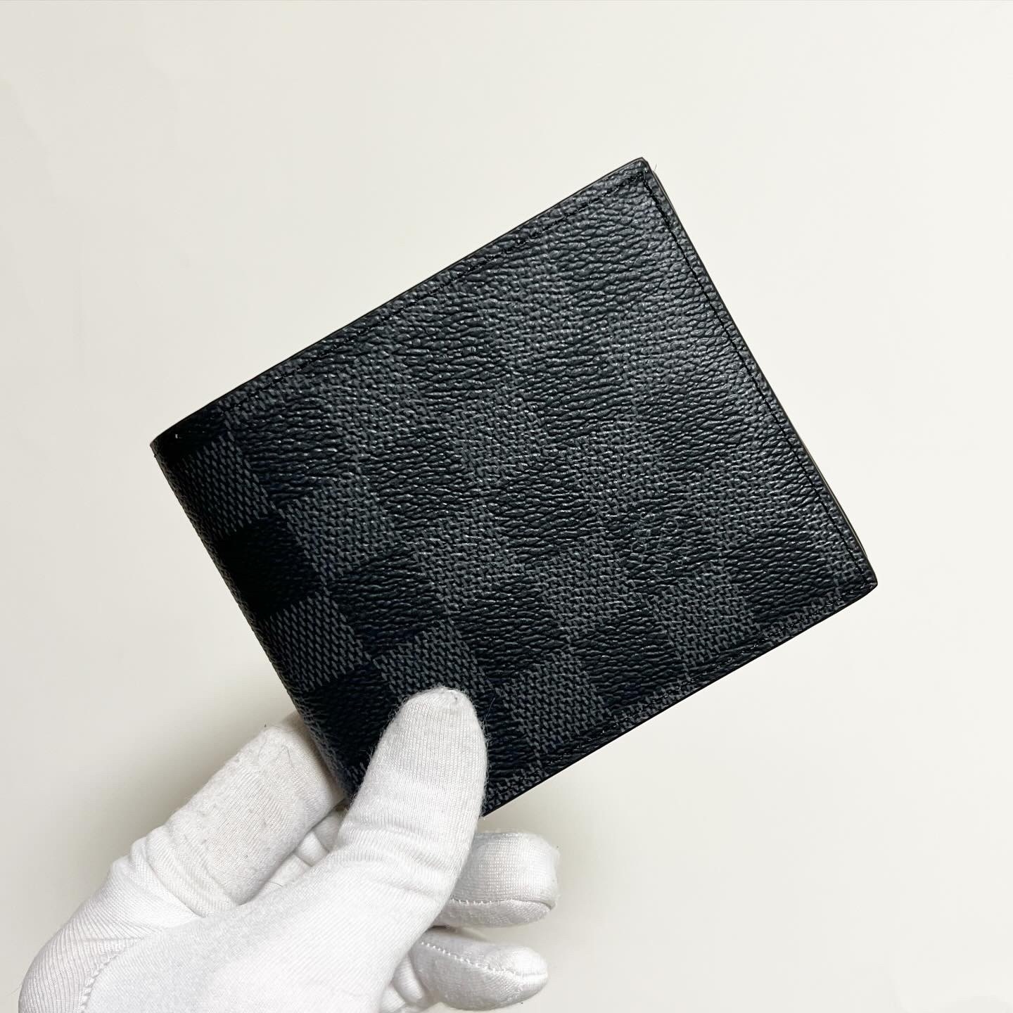 LV Multiple Wallet