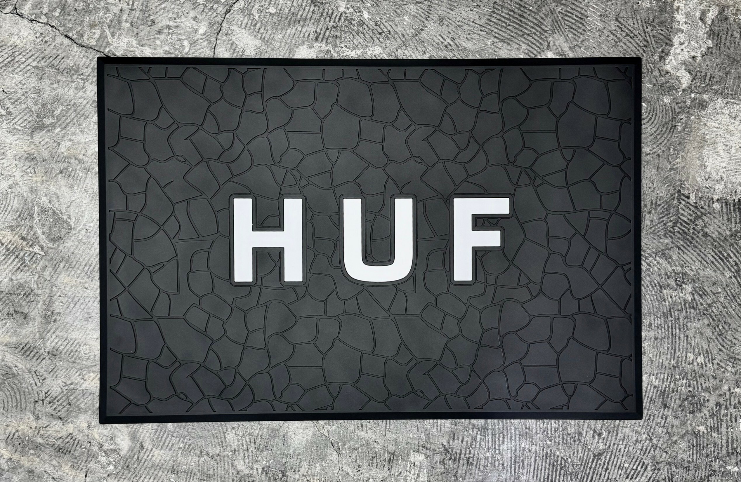 HUF WORLDWIDE QUAKE MAT