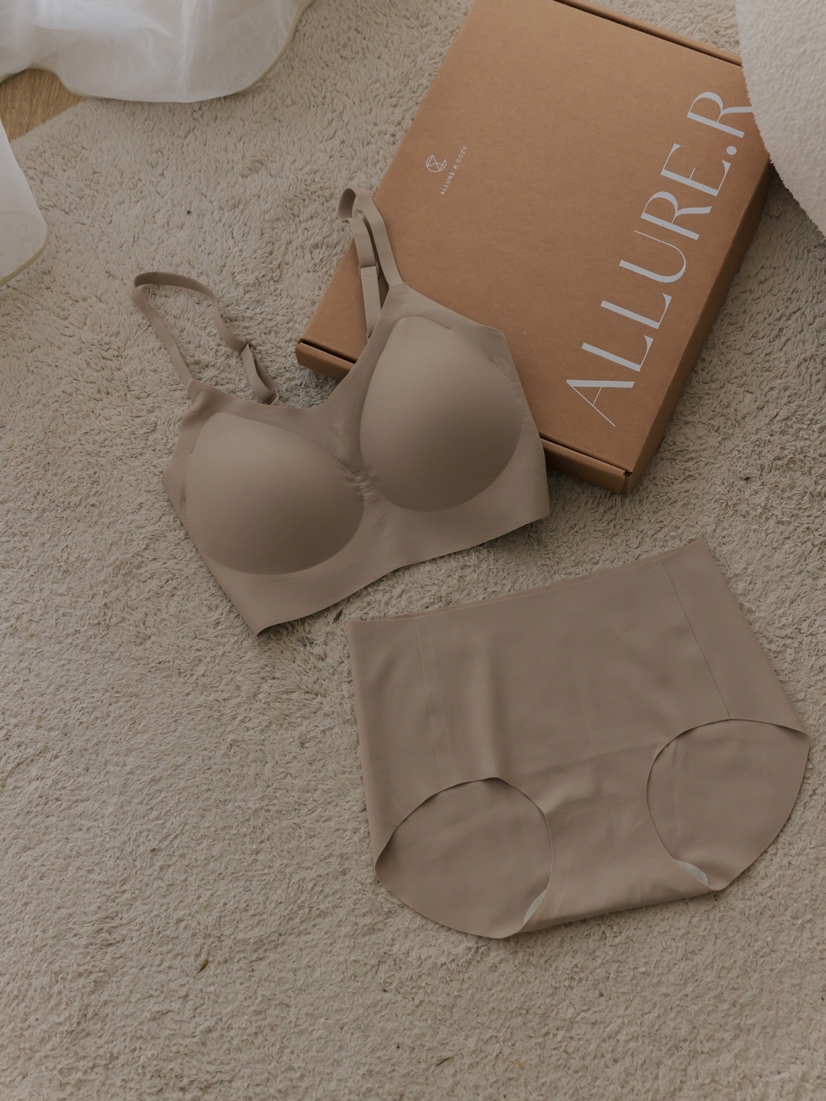 Cozy Air 輕柔成套內衣褲｜奶茶棕