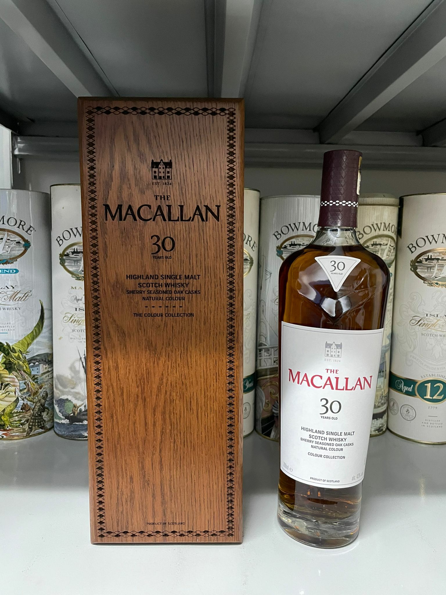 Macallan 30 Years Colour Collection Highland Single Mal