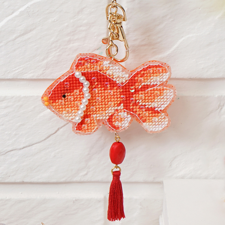 【好運金魚】十字繡掛飾材料包 吊飾｜XiuCrafts