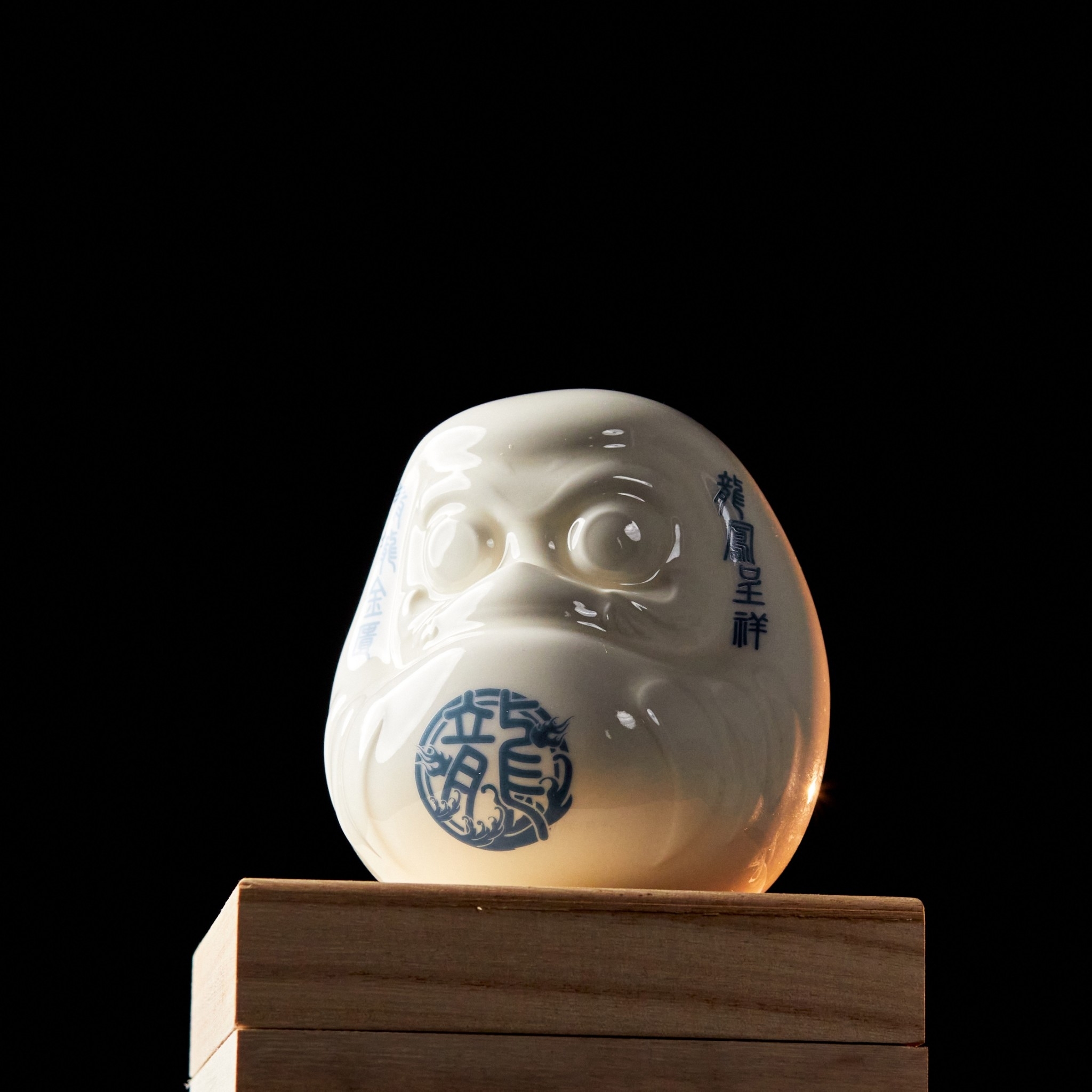 XCTRL 元気DAMO(達摩不倒翁)-青花瓷龍