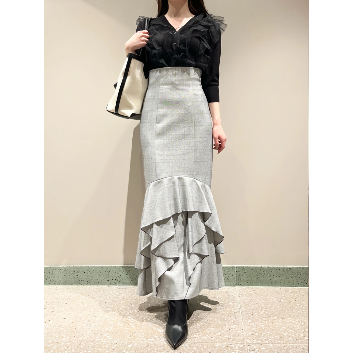 【SNIDEL】荷葉邊魚尾半身裙 SWFS241190