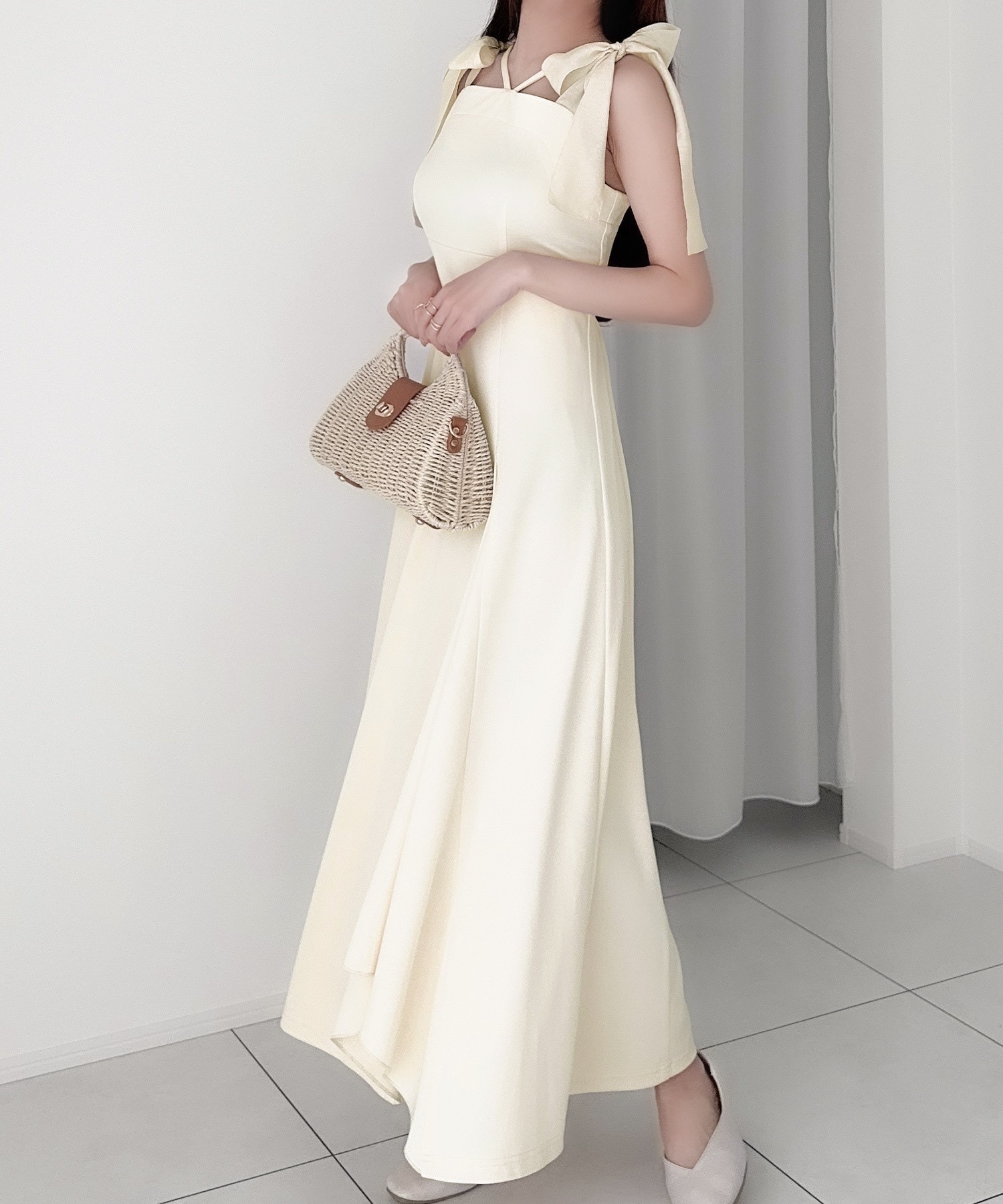 Hanging Neck with Ribbon Dress