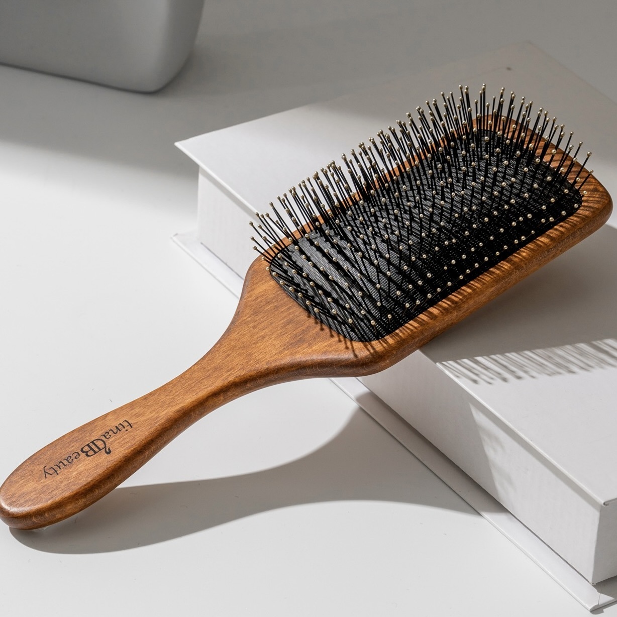 nininono嚴選生活好物｜【韓國美人梳】防靜電木質氣墊按摩梳