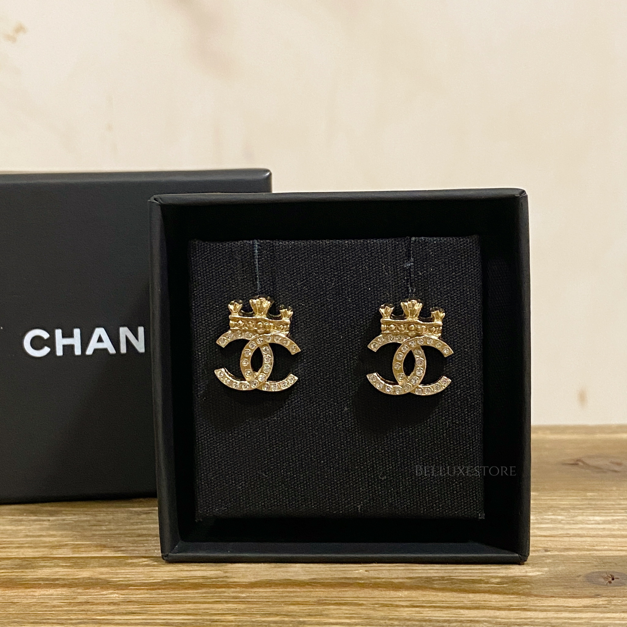 [Pre-owned] Chanel crown cc earrings gold
