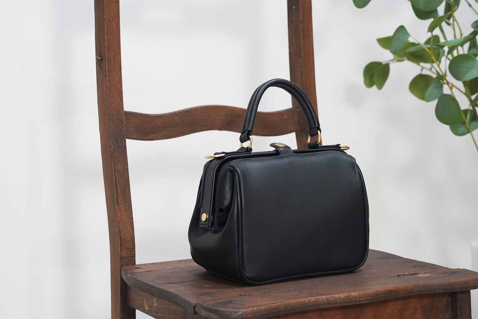 doctor bag / black