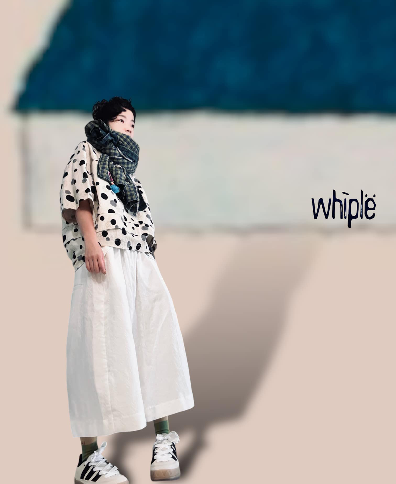 whiple展間