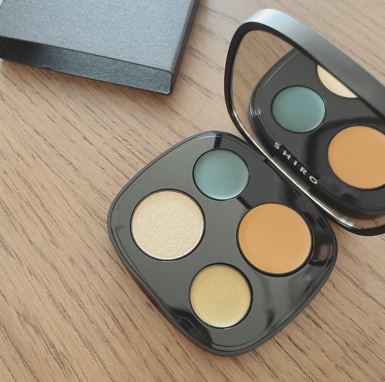 日本Shiro GINGER EYESHADOW PALETTE ジンジャーアイシャドウパレット 生薑眼彩盤
