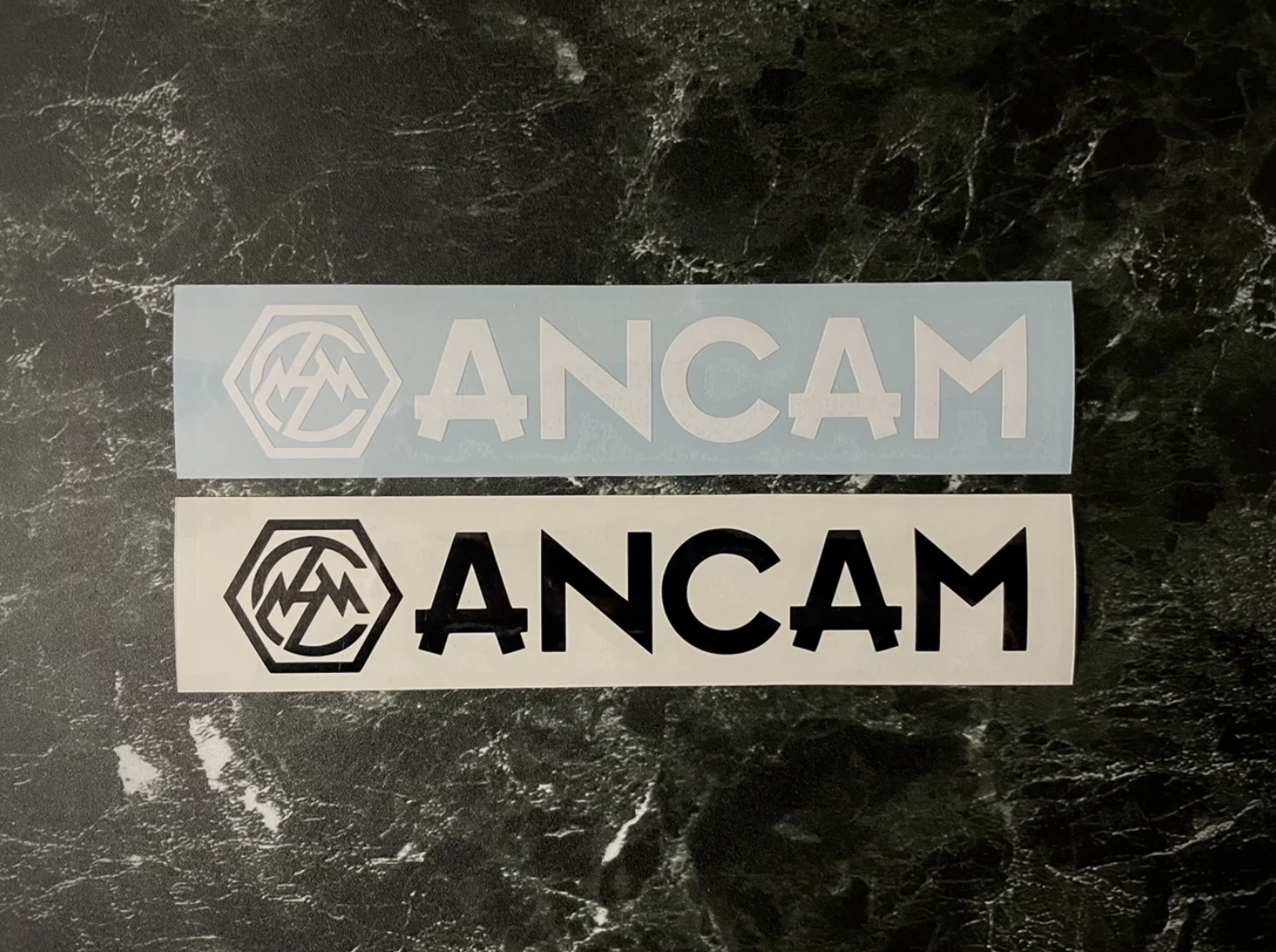 ANCAM｜LOGO 長貼紙-黑
