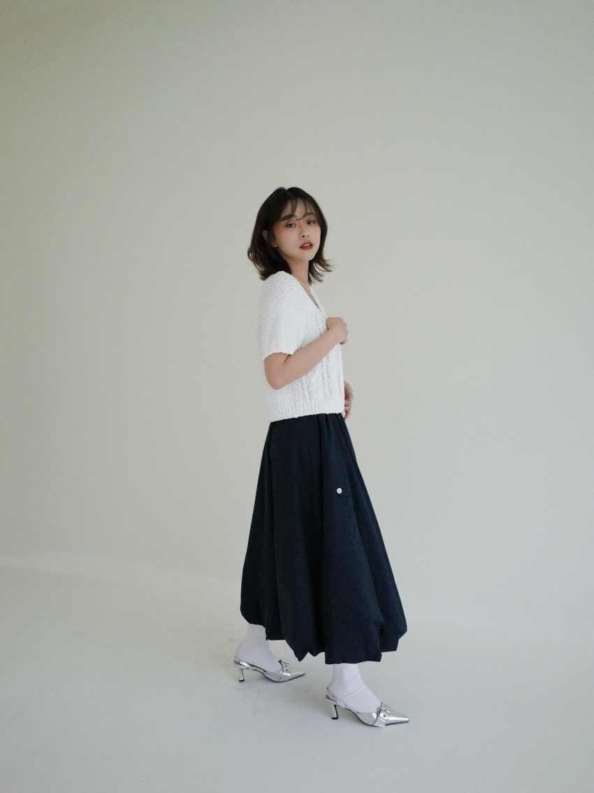 Magnetic A-line waist elastic midi bud skirt in NAVY