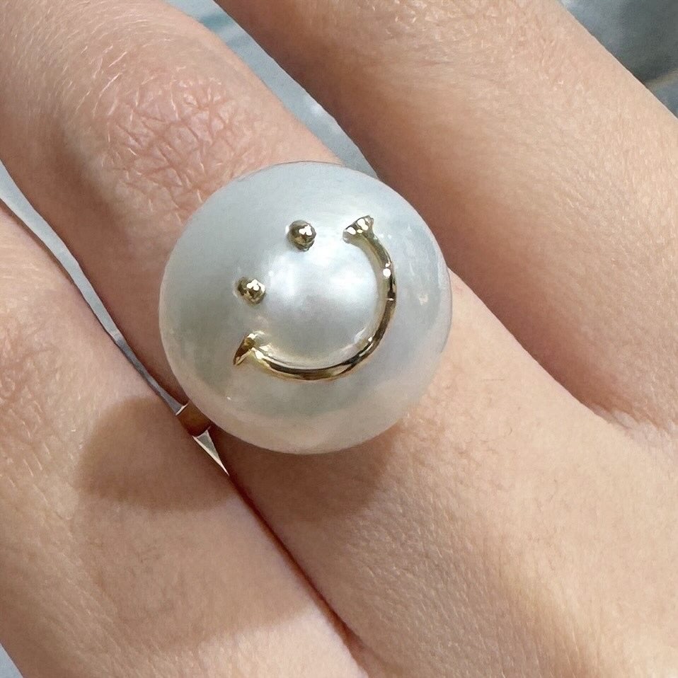 18K Yellow Gold Smiley Ring