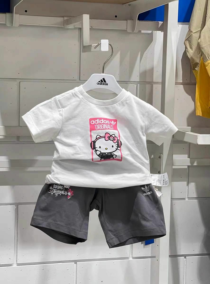 廠訂製* Adidas x Sanrio Hello Kitty 親子裝