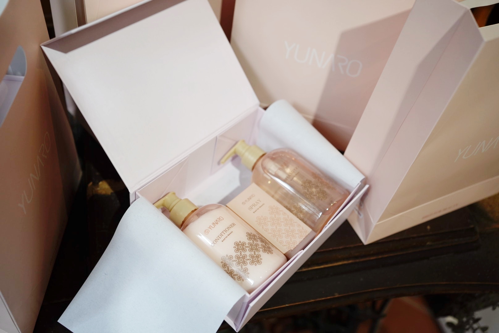 【母親節直播代購】Yunro 母親粉紅禮盒 『現金下單區』