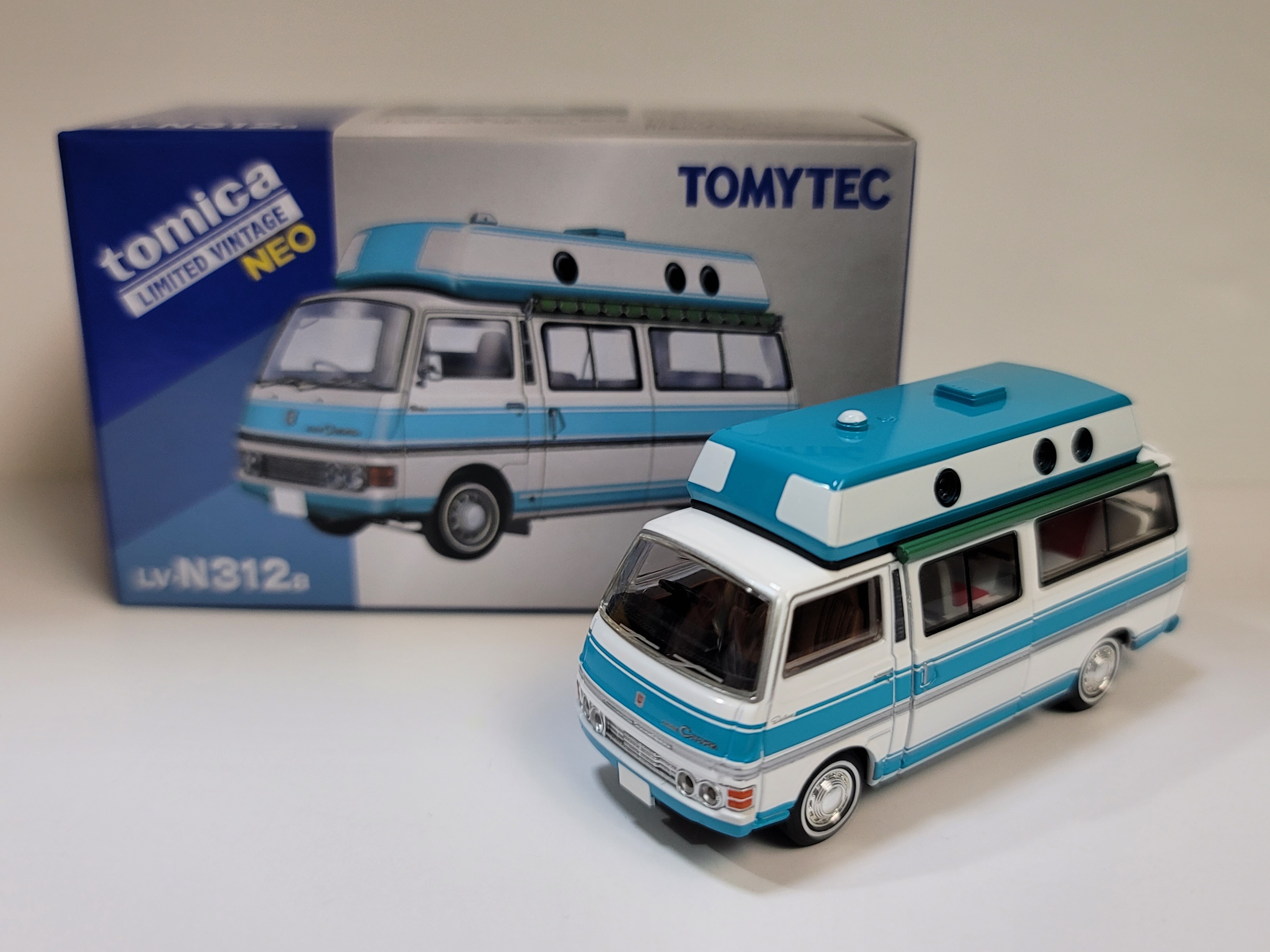 Tomytec 1/64 LV-N312a Nissan Caravan camper