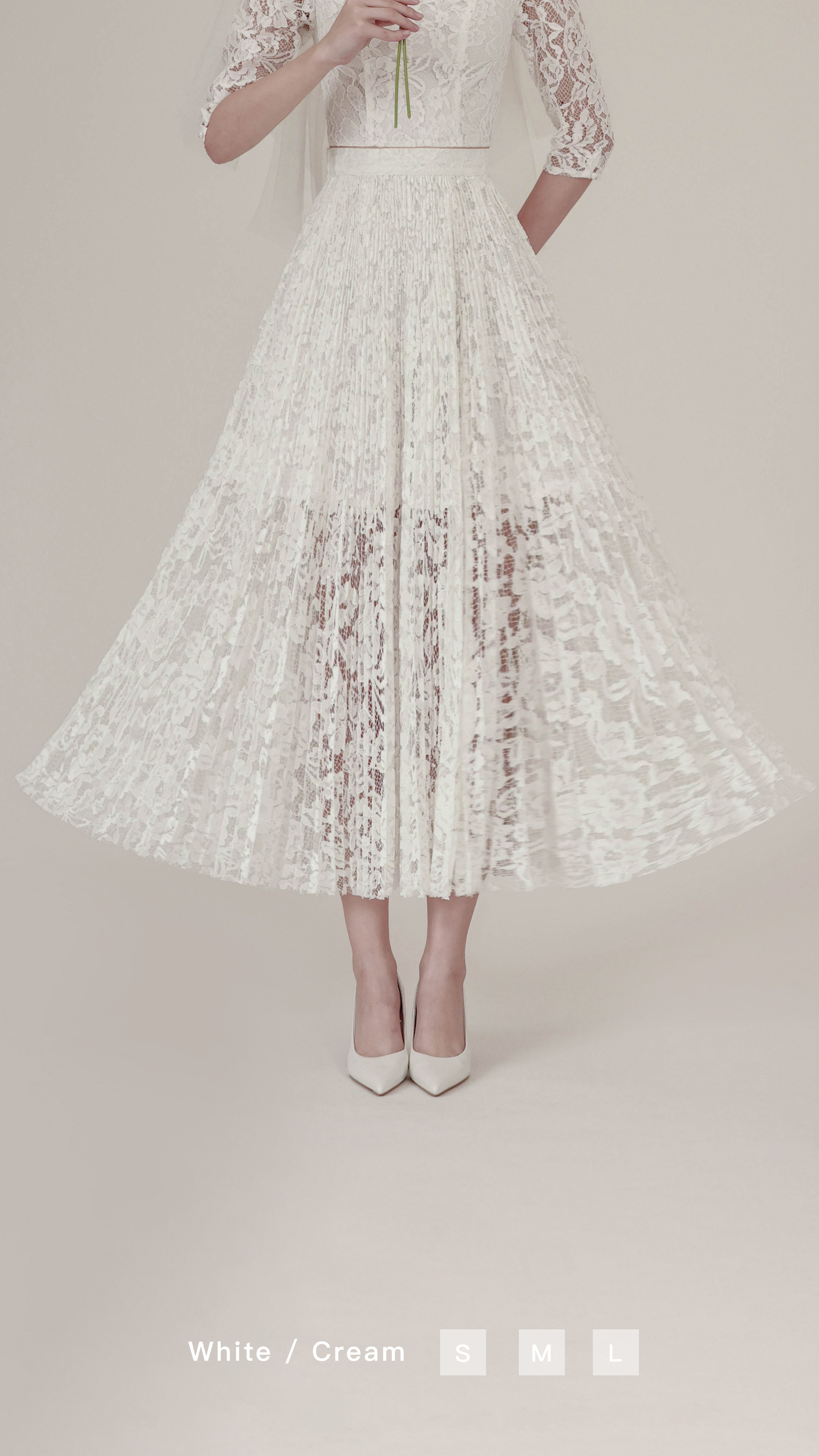 Elisabeth │ - White
