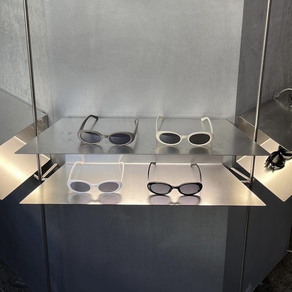 (PRE ORDER) BLUE ELEPHANT LATRIX