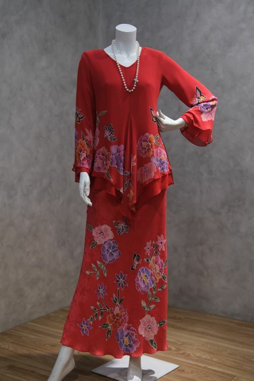 Exclusive Hand-Drawn Batik Kebaya Modern - LZ4339