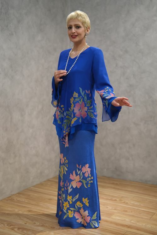 Exclusive Hand-Drawn Batik Kebaya Modern-LZ4297