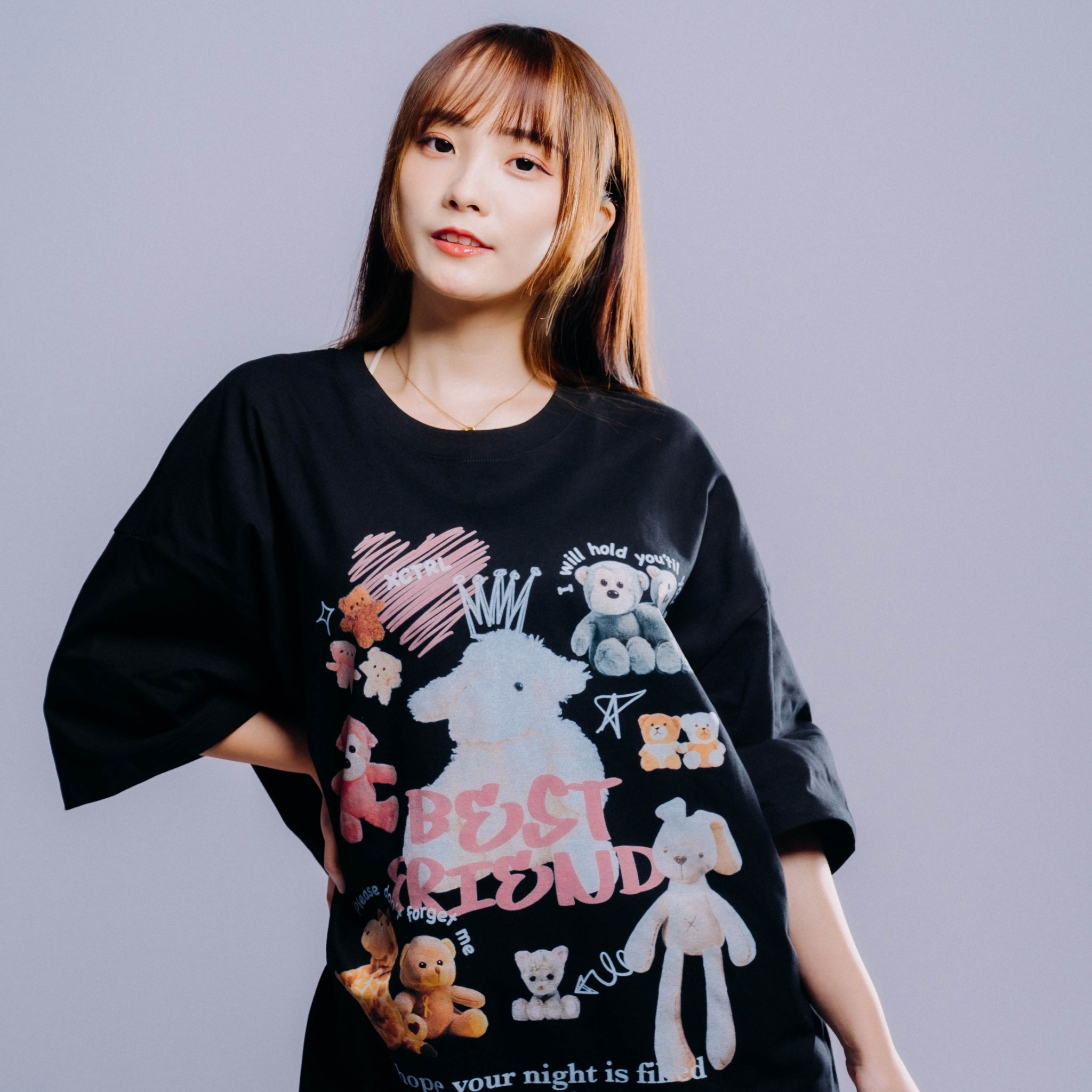 XCTRL 抱抱玩偶短T-黑