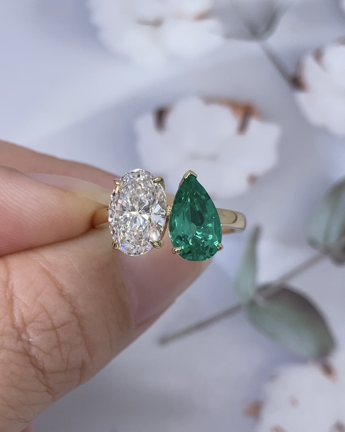 oval and pear shape tio et mio ring